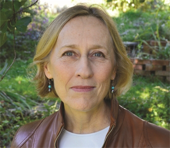 Elizabeth Hay | Welcome to Boosts Insights